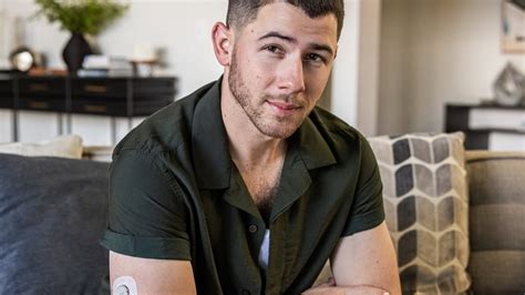 Biceps De Nick Jonas 2024