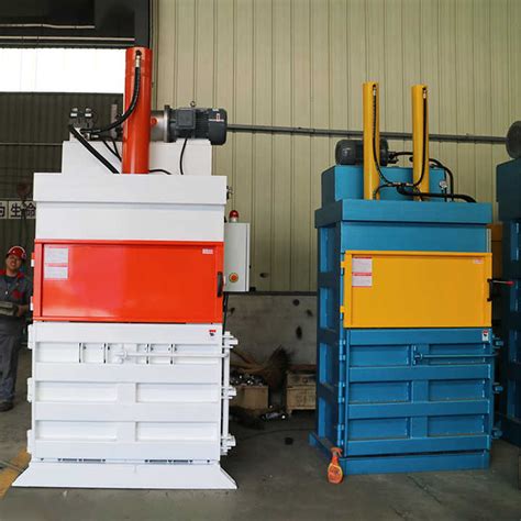 Wast Plastic Bottle Compactor Vertical Hydraulic Cardboard Carton