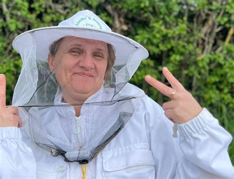 Un Mentor Formateur En Apiculture