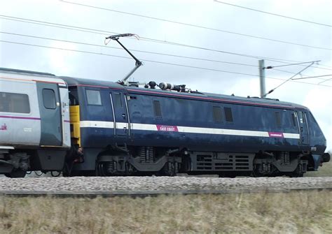 Class 91 91113 Class 91 91113 Still In Gner Blue With A Flickr