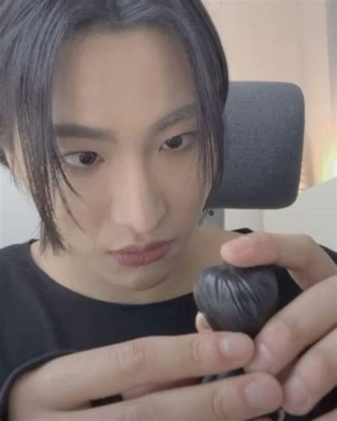 Seonghwa Toktoq Live