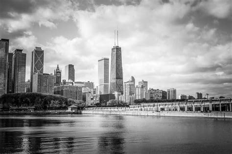 Chicago Skyline Art Black And White