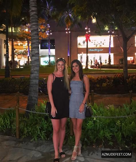 Savannah Lamble Feet Aznudefeet