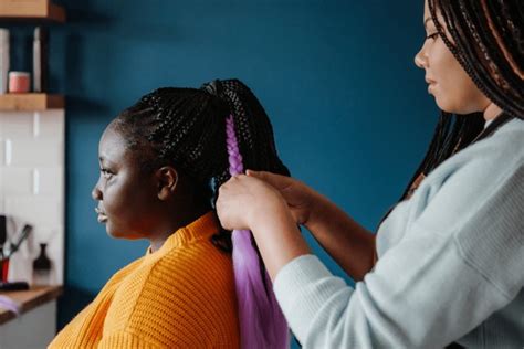 3 Thousand African Hair Salon Braiding Royalty Free Images Stock