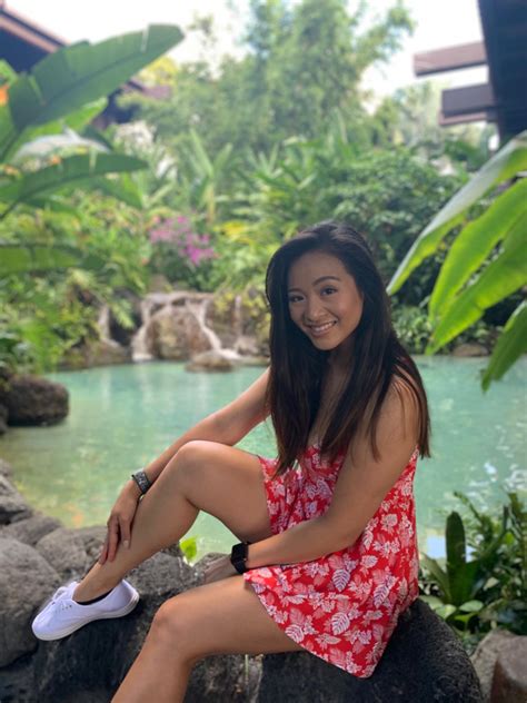 A Little Lilo Bound 🌺 Scrolller