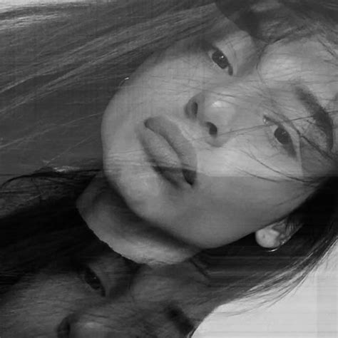 Francesca Fontani Francesca Fontani • Threads Say More