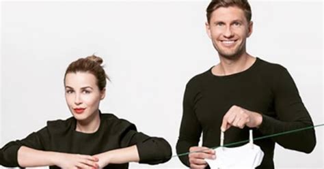 Smelt Trotse Vader Evgeniy Levchenko Post Eerste Selfie Met Zijn