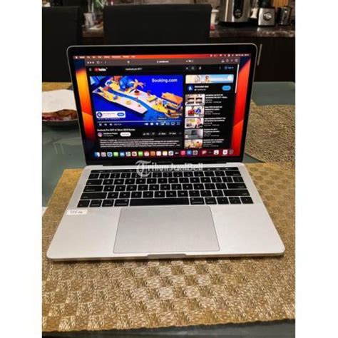 Laptop Bekas Macbook Pro Touchbar Garansi Core I Ram Gb Ssd Gb Di Jakarta Pusat