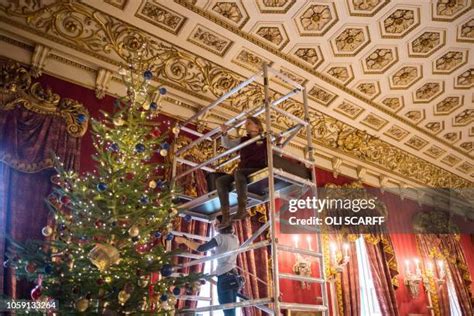 Chatsworth House Christmas Photos And Premium High Res Pictures Getty
