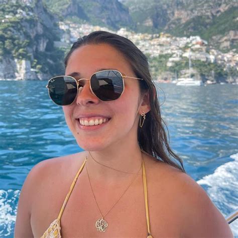 Carmen Gonzalezs Postlemon8