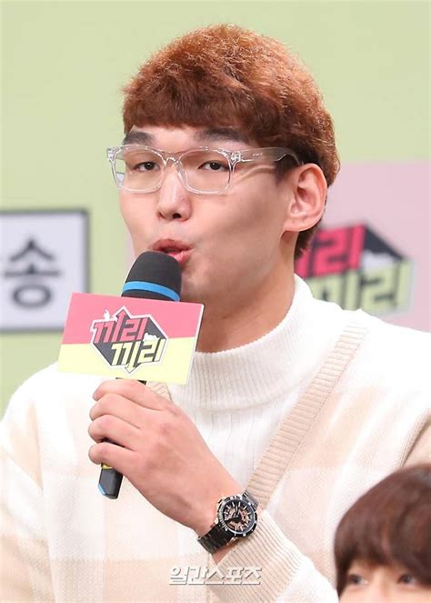 ‘전 농구선수 하승진 오늘26일 모친상 잠시 콘텐츠 중단” 공식