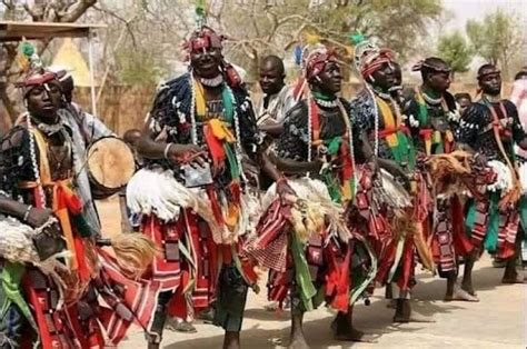 Warba A Traditional Dance Of Burkina Faso Right For Education