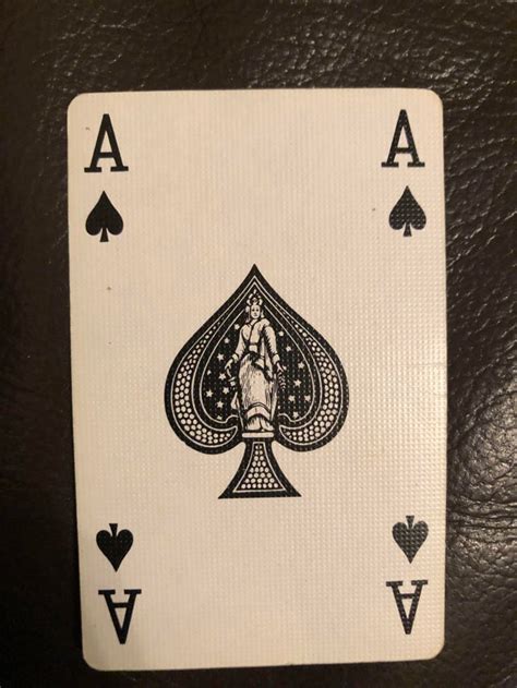 Deck Identification Help Please Rplayingcards Deck Identification Help Please Rplayingcards