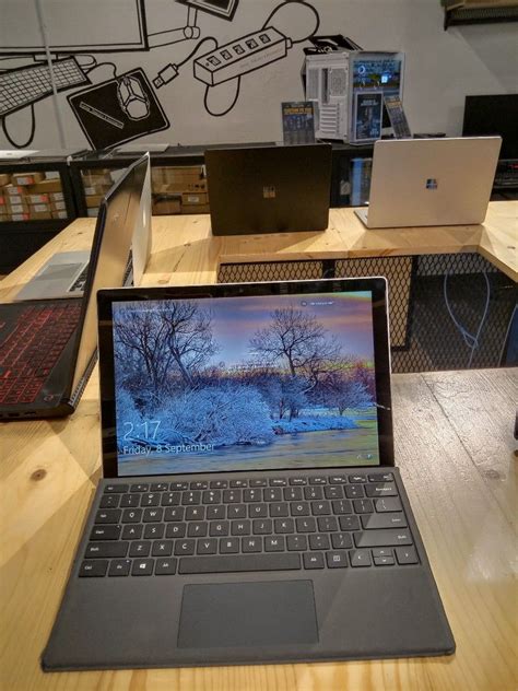 Surface Pro 5 Lte 8 256 Computers And Tech Laptops And Notebooks On Carousell