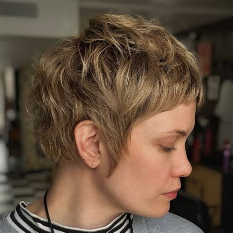 25 Chic Layered Pixie Styles Women Are Loving In 2026