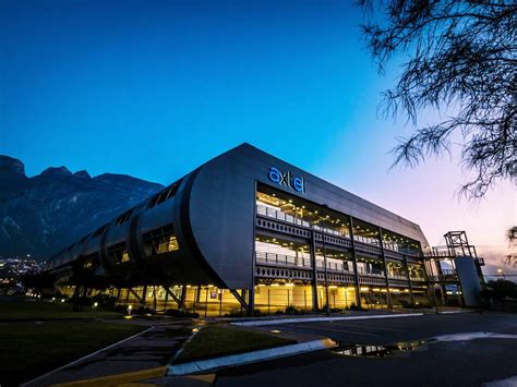 Grandes Conglomerados En México Se Achican Para Liberar Valor