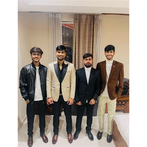 Vishal Tiwari Vishaltiwari • Instagram Photos And Videos