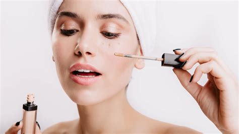 Concealer Right Concealer How To Choose Right Concealer Herzindagi