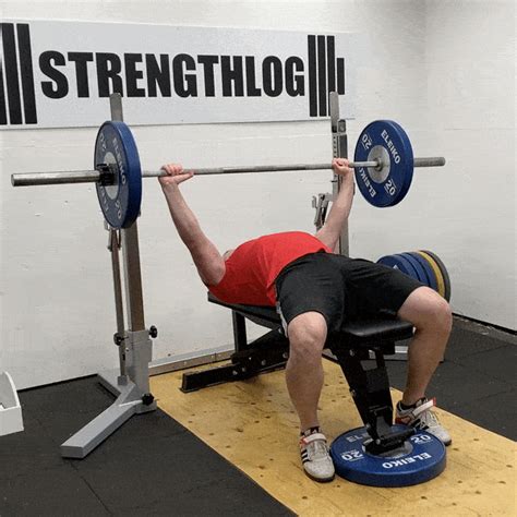 Decline Bench Press Muscles Worked And Technique Strengthlog