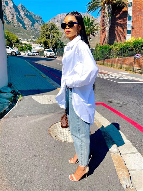 Oversized White Shirt And Slouchy Jeans White Shirt Outfits