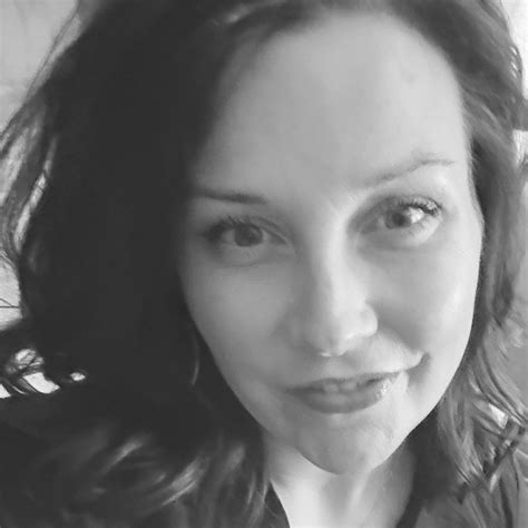 Jennifer Basinger Facebook