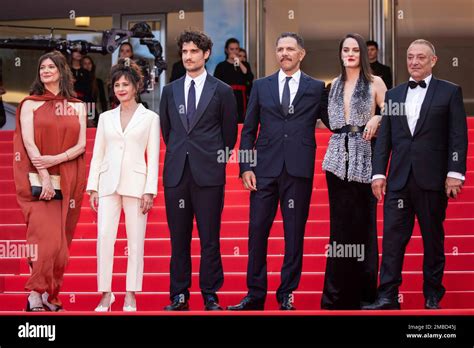 Producer Anne Dominique Toussaint From Left Director Louis Garrel Anouk Grinberg Noemie