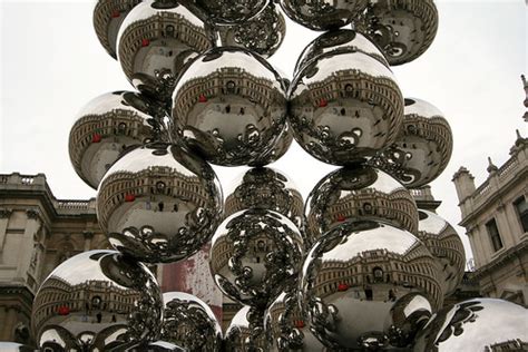 Strange Reflections Outdoor Installation By Anish Kapoor Flickr