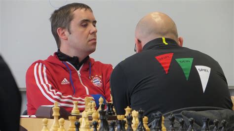 Mannschaft ohne Chance gegen SF Augsburg FC Bayern München e V