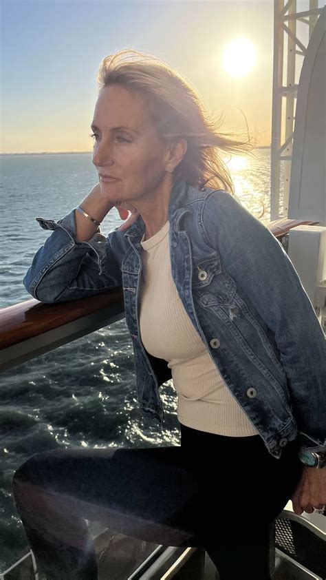 Bon Voyage Nude Pics XHamster