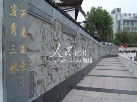 练红宁独行万里长江之十七：东进序曲苏中响 人民图片网