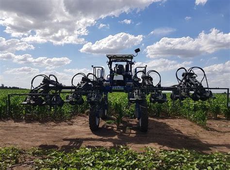 Self Propelled Detasseler Condor 130 Frema Straddle 6 Rows 8 Row