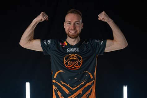 Cs2 Gla1ve E Kuben São Anunciados Pela Ence Game Arena