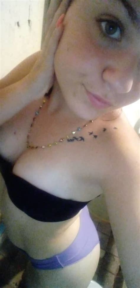 Putita Cubana Por Dinero Pic