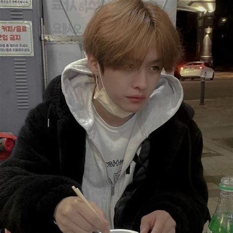 مافي احلا من لينو Lee Know Nature Art Drawings People