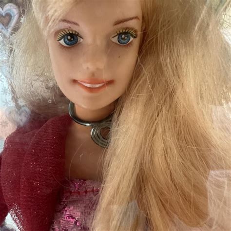 Куколка в бархатном платье 2005 купить в Владивостоке цена 1 499 руб дата размещения 1404