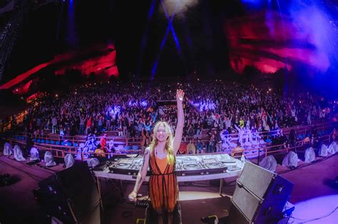 Lizzy Jane Gets Candid About Heartbreak And Being A Woman In Dance Music Edm Identity