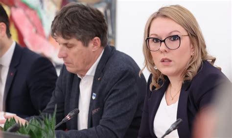 Sramota Za Premiera če Mu Zavrnejo Slabo Kandidatko Bi Bila Za