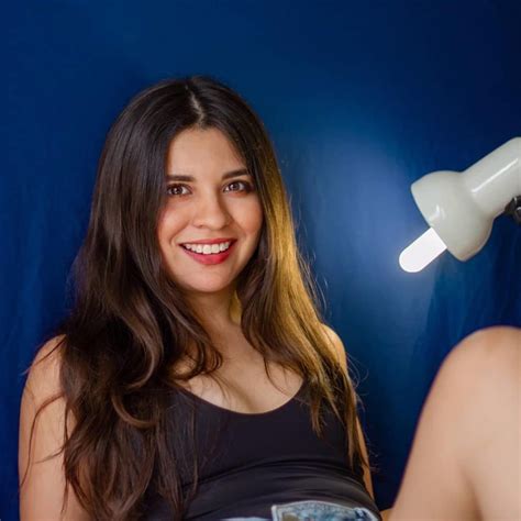 Danitza Is On Couchsurfing Couchsurfing