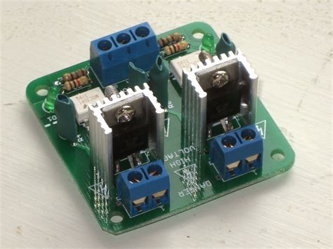Magic Smoke Twin Triac Ac Switch On Dp5050 Pcb