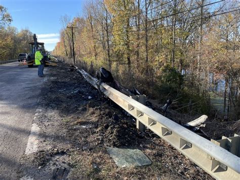 At Least 1 Dead After Crash On Highway 70 In Benton County Tn
