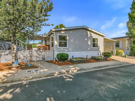 2552 Thorn Oak Dr Space 72 Medford Or 97501 Zillow