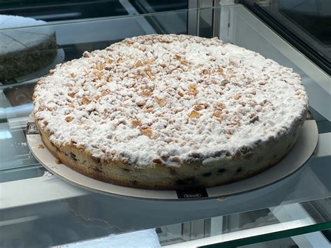 Cake Bindi Cannoli Cake 12 Pcs Alfa Food Service