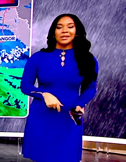 Kiyana Lewis Rcurvynewswomen