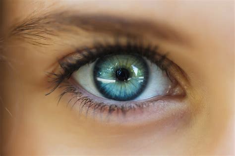 What Is Blepharospasm Symptoms Causes And Treatments Life Daily News