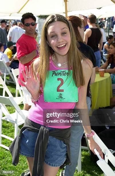 Amanda Bynes 2000 Photos And Premium High Res Pictures Getty Images