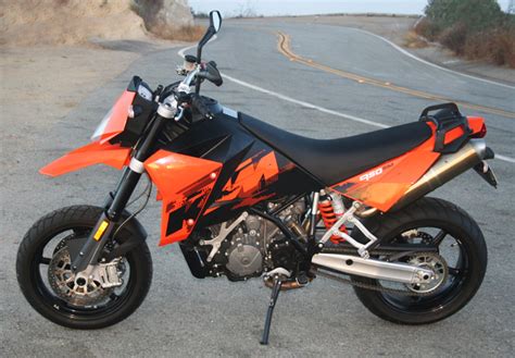 Review 2007 Ktm 950 Supermoto