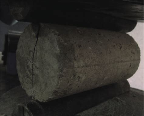Failure Pattern Of Cylindrical Specimen During Split Tensile Strength