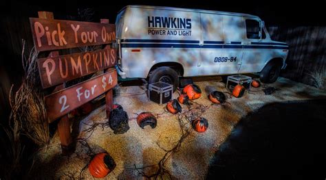 Whats New Inside This Years Stranger Things Maze At Halloween Horror Nights