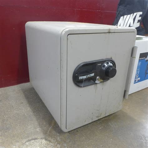 A Fire Fyter Heavy Duty Safe With Key And Combination Lock Note The