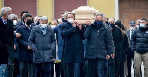 Paolo Rossi La Prima Moglie Simonetta Rizzato Era Una Favola Ecco Perché Poi è Finita Il